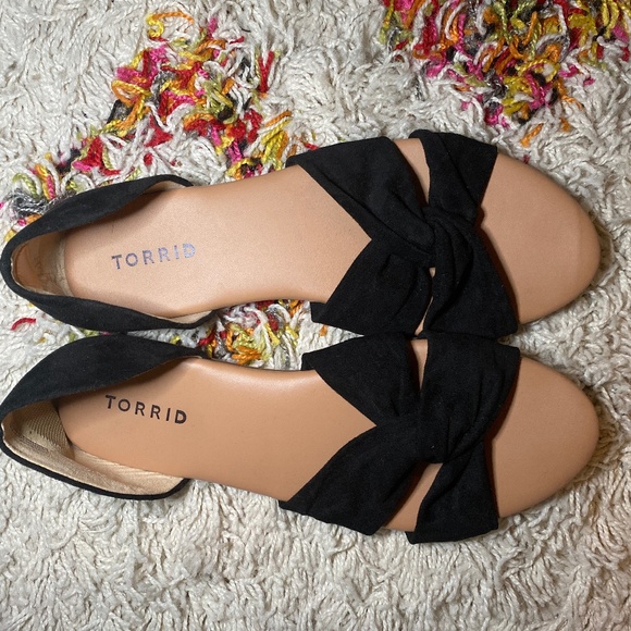 torrid | Shoes | Torrid Open Toe Flat Sandal | Poshmark